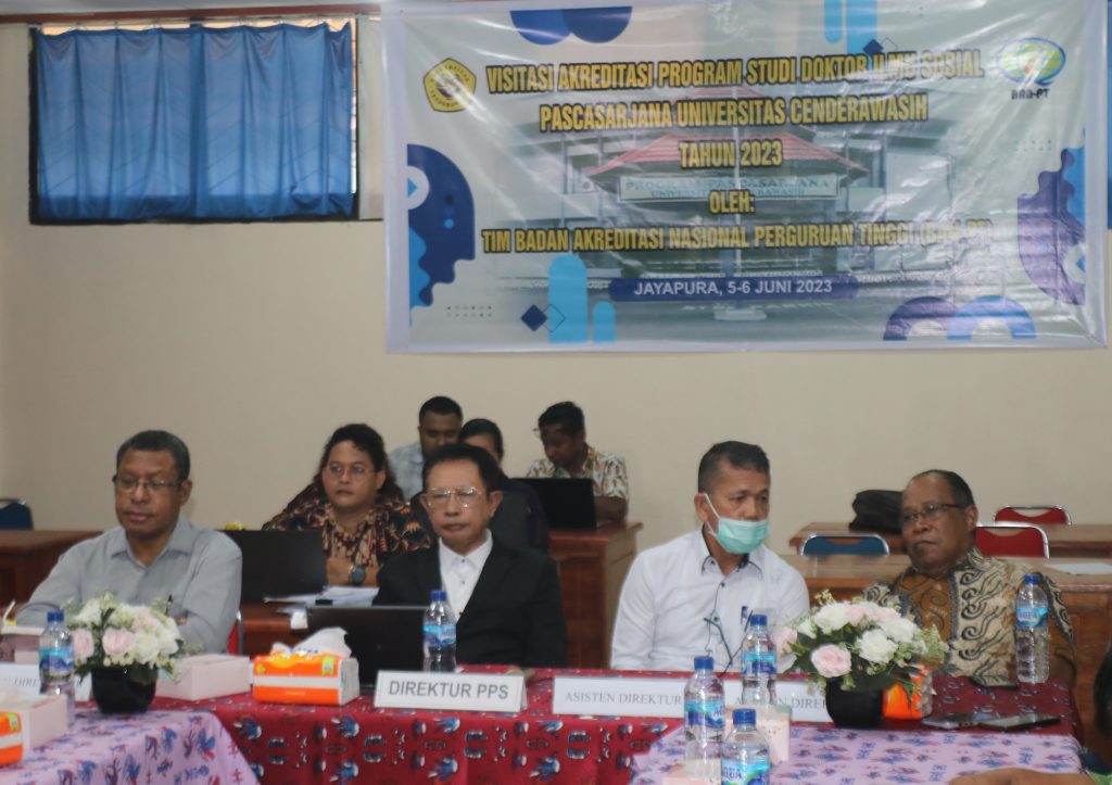 Visitasi Akreditasi Program Doktor Ilmu Sosial Pada Program Pascasarjana Uncen. – UNCEN